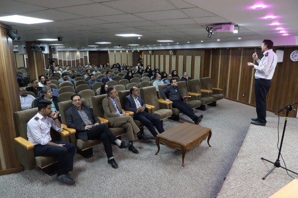 برگزاری دوره و مانور آموزشی اطفاء حریق در شرکت مدیریت منابع آب ایران